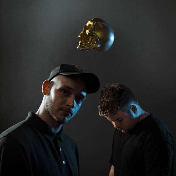 iFLYER: DROELOE / Looking Back (Reimagined) - LIVE