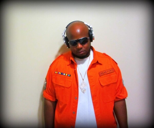 iFLYER: DJ BUCK - DJ