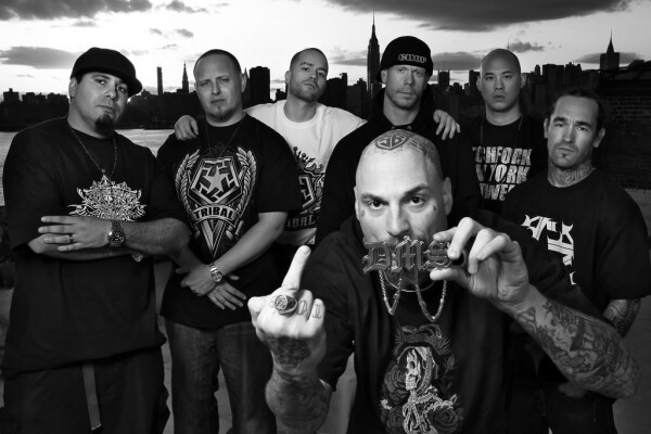 iFLYER: SKARHEAD - LIVE